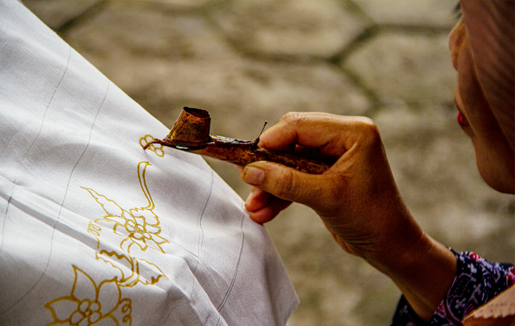 Batik: The Timeless Trend That’s Making Waves in Fashion – Batikwayang