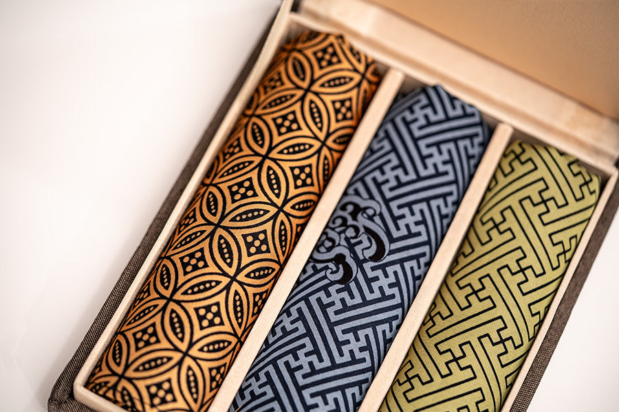 Batik Wayang Scarves | Handkerchief Gift Set – Batikwayang
